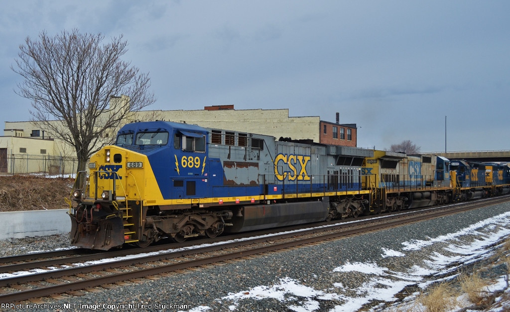 CSX 689